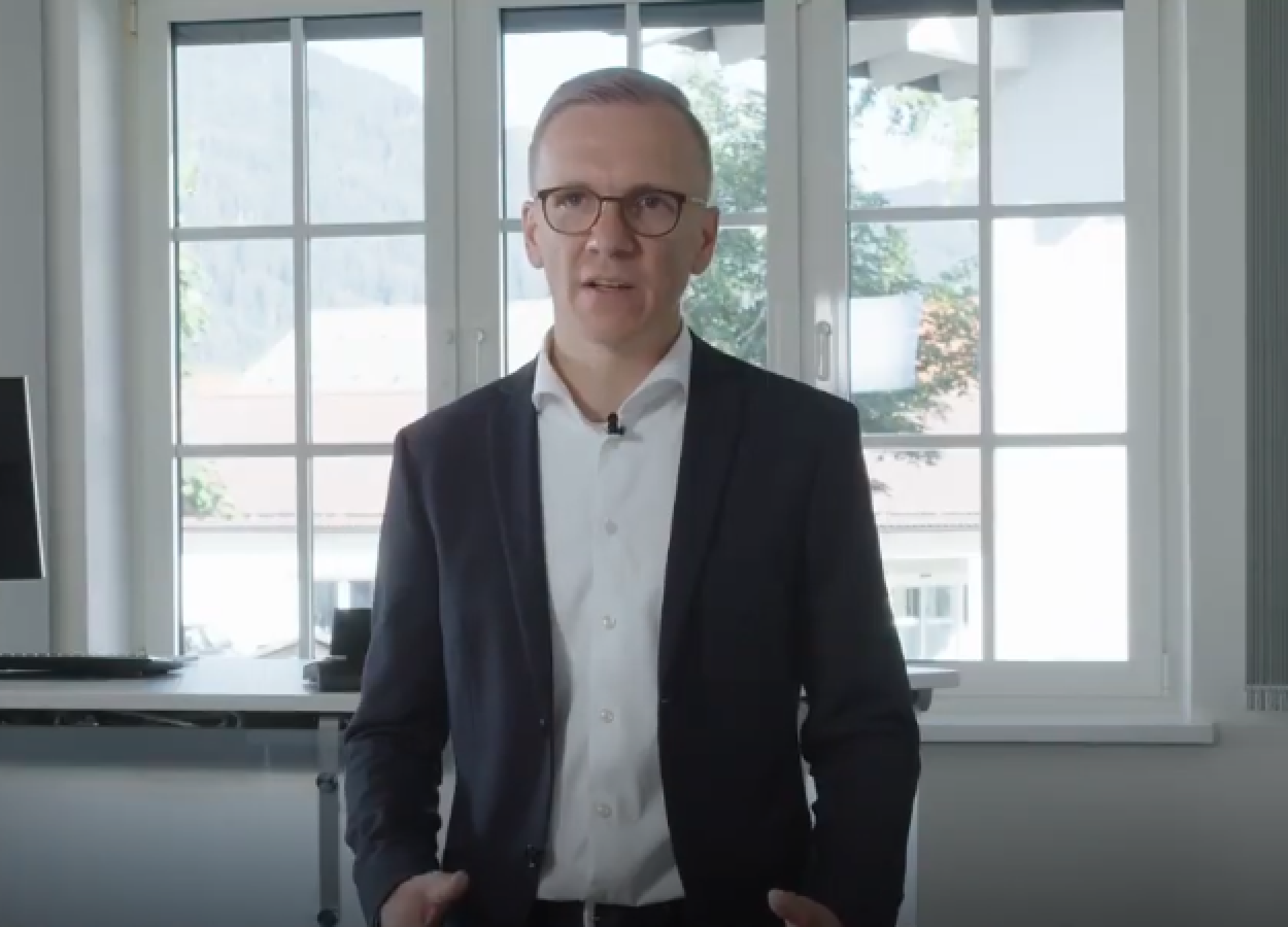 Operations Run Better on the Leading Frontline Operations… | Tulip